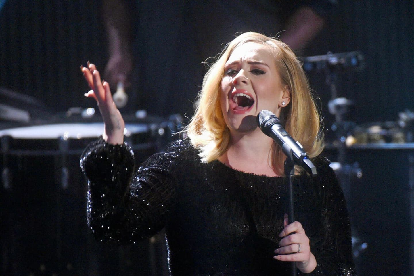 Adele Tickets | Adele Tour 2023 and Concert Tickets - viagogo