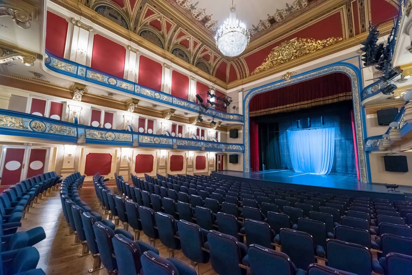 The Second City Mainstage's 112th Revue Tickets | Karten für The Second ...