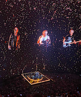 U2 Tickets | U2 Tour Dates 2025 and Concert Tickets - viagogo