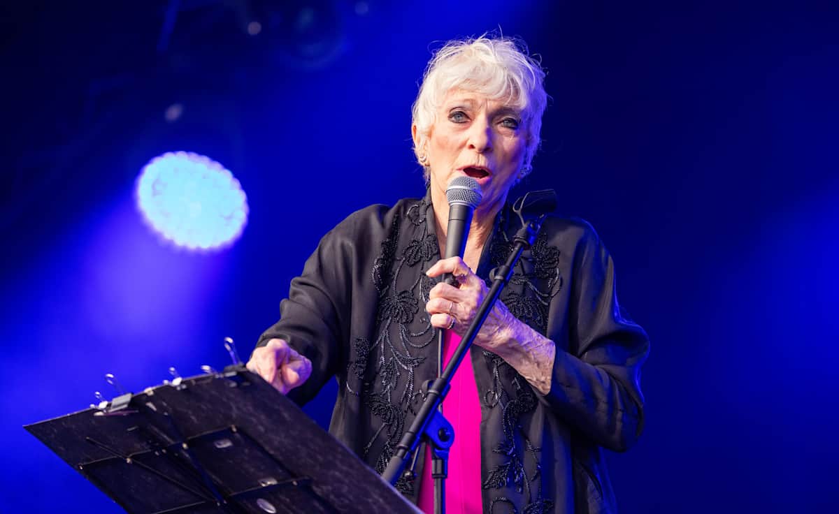 Judy Collins Tickets