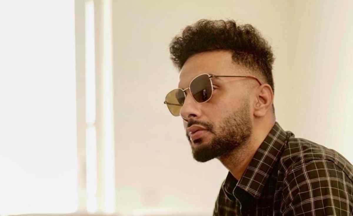 Navaan Sandhu Tickets