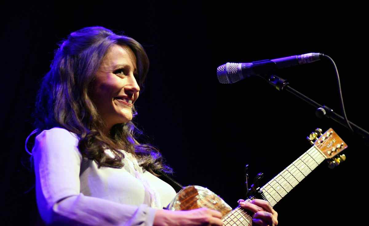 Roxanne Emery Tickets