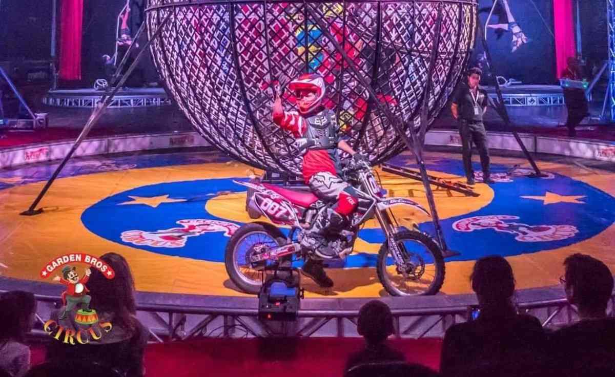 Garden Bros Nuclear Circus Tickets - StubHub