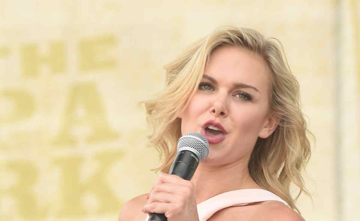 Laura Bell Bundy Tickets