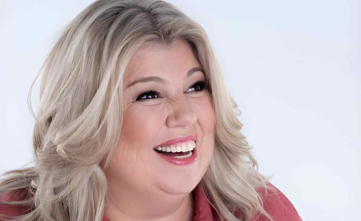 Urzila Carlson Tickets - StubHub