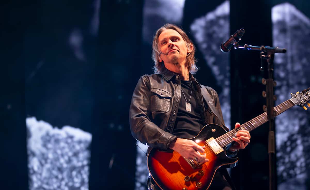 Myles Kennedy Tickets