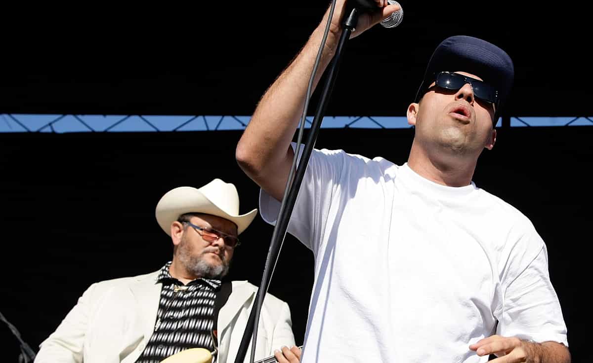 Manic Hispanic Tickets