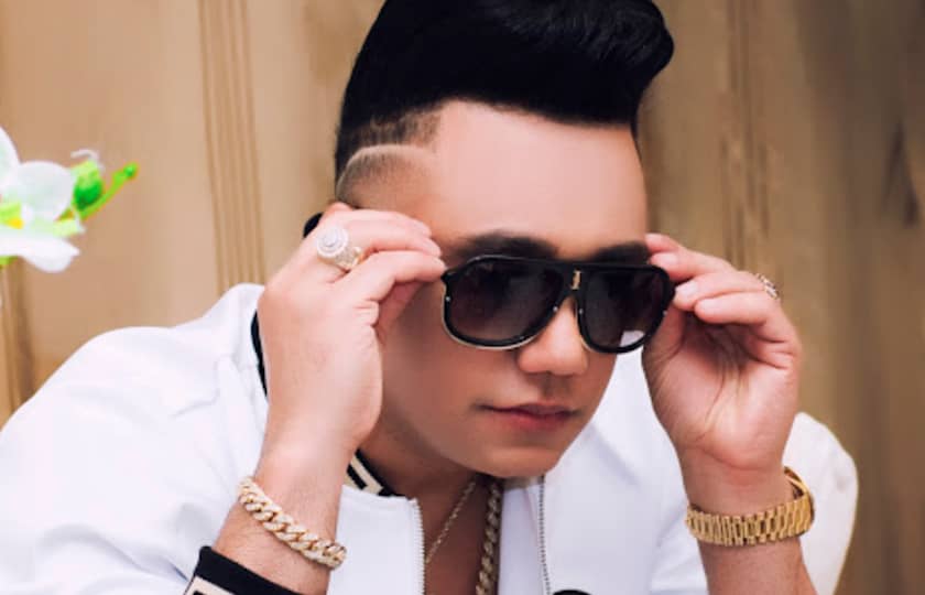 Elvis Martínez Tickets