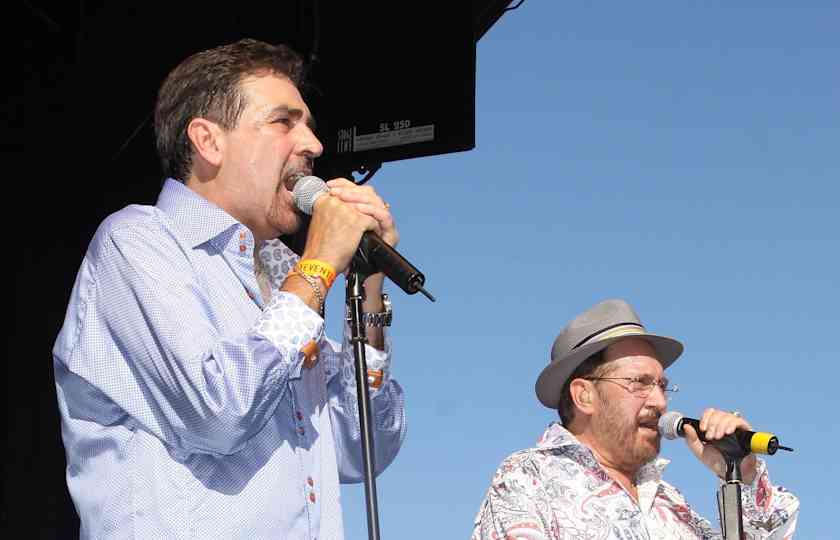 Hansel Y Raul Tickets