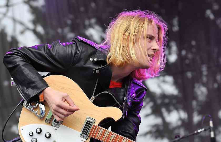 Christopher Owens Tickets