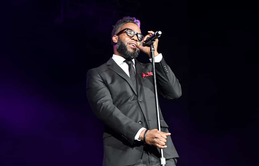 Dwele Tickets