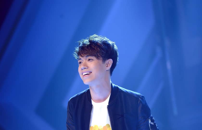 Hins Cheung Tickets | Hins Cheung Tour 2023 and Concert Tickets - viagogo