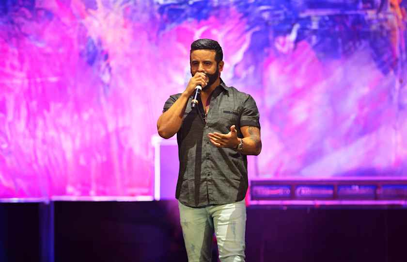 Nelson Velásquez Tickets