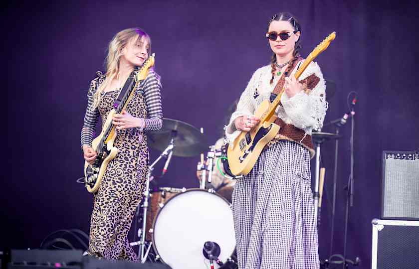 Wet Leg Tickets - Wet Leg Concert Tickets and Tour Dates - StubHub