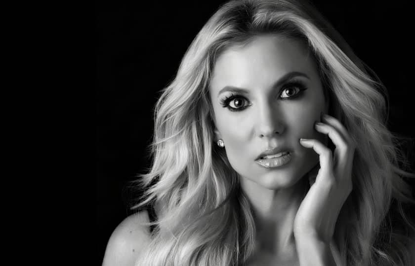 Julie Roberts Tickets | Julie Roberts Tour Dates and Concert Tickets ...