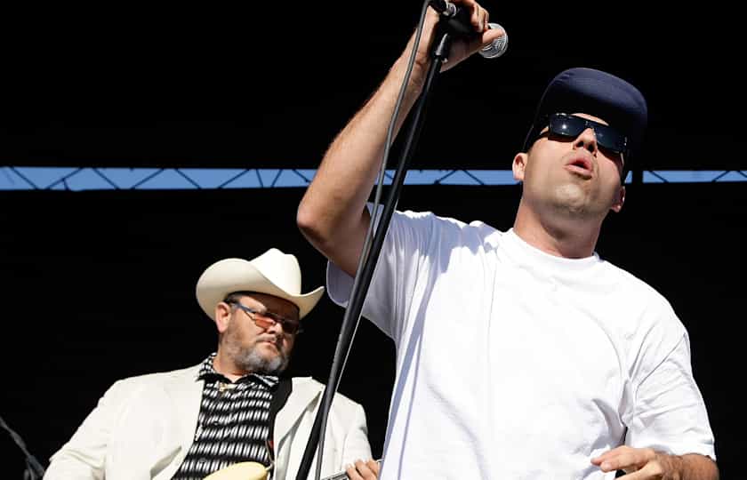 Manic Hispanic Tickets