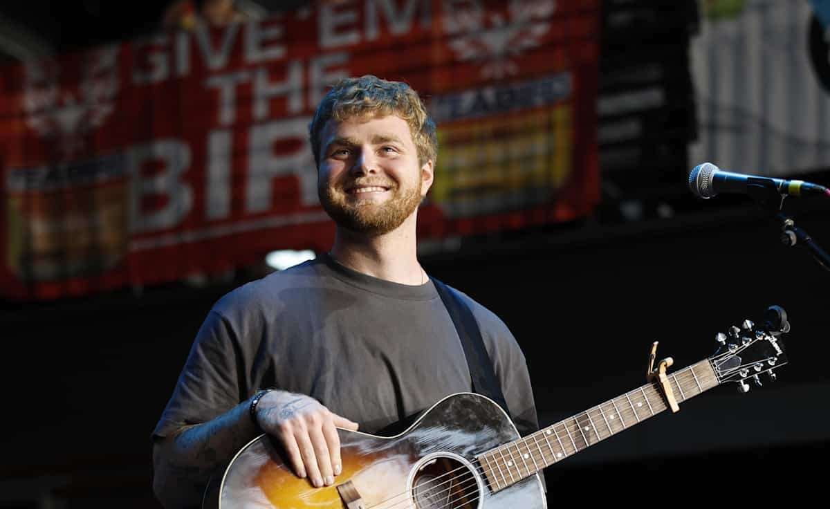 Alex Warren Tickets | Alex Warren Tour Dates 2025 and Concert Tickets ...