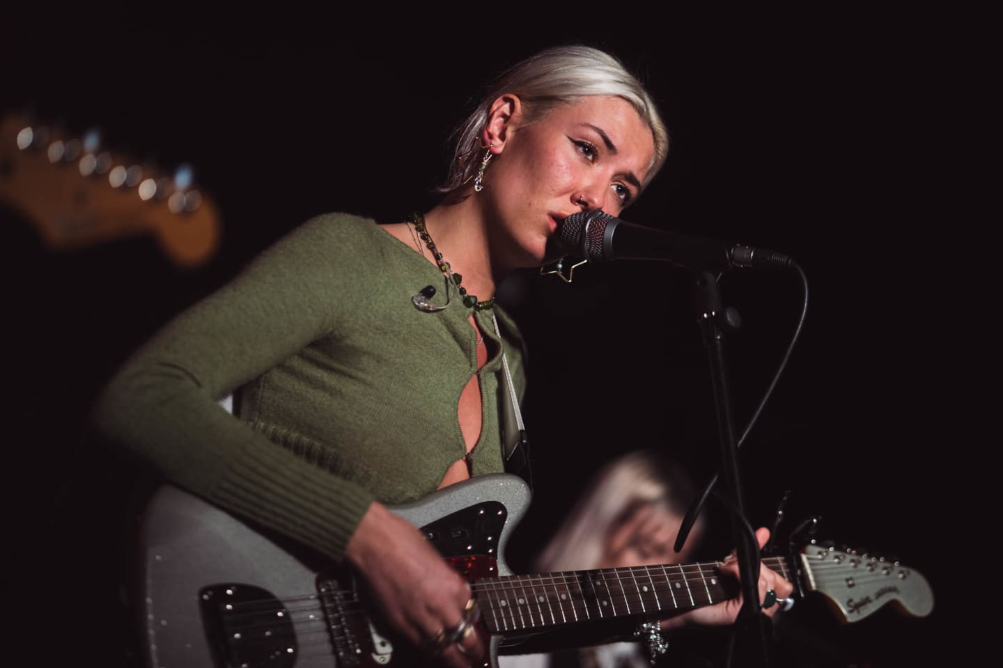 Nieve Ella Tickets | Nieve Ella Tour and Concert Tickets - viagogo