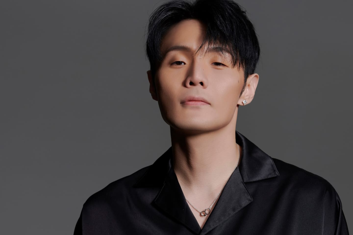 Ronghao Li | 2024 Concert Tour Dates and Concert Tickets - viagogo