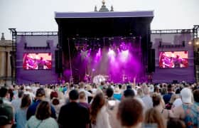 Chaka Khan: Nocturne Live at Blenheim Palace Blenheim Palace Woodstock ...