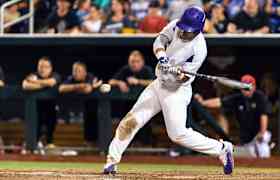 UT Arlington Mavericks at TCU Horned Frogs Baseball Lupton Baseball ...