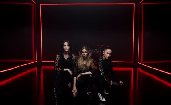 The Warning Tickets | The Warning Tour 2025 and Concert Tickets - viagogo