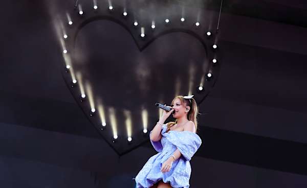 Ayliva Tickets | Ayliva Tour 2025 and Concert Tickets - viagogo