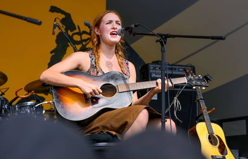 Bella White Tickets | Bella White Tour Dates and Concert Tickets - viagogo