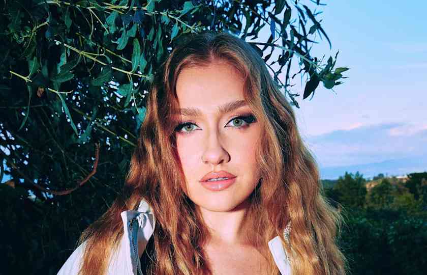 Olivia Lunny Tickets | Olivia Lunny Tour 2025 and Concert Tickets - viagogo