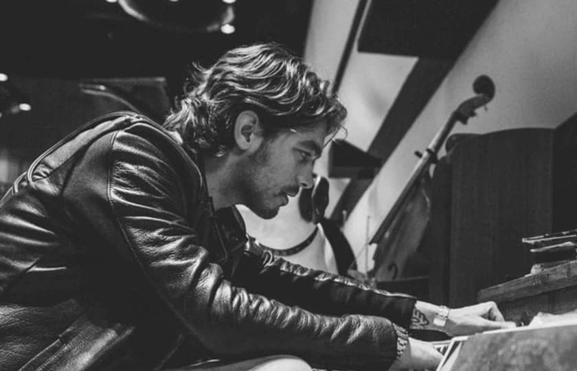 Waylon Tickets | Waylon Tour Dates 2024 and Concert Tickets - viagogo