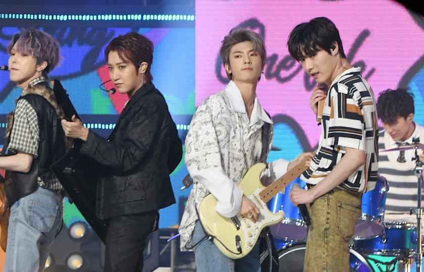 Onewe Tickets | Onewe Tour Dates and Concert Tickets - viagogo