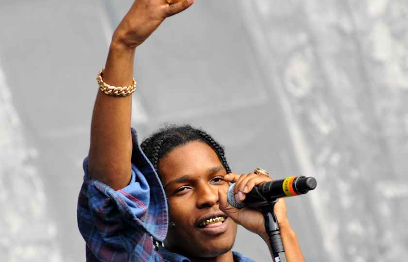 Lollapalooza with Sabrina Carpenter, A$AP Rocky, Martin Garrix and many ...