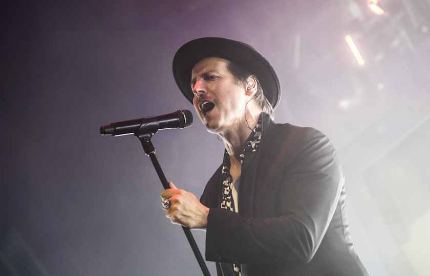 Entradas Hello Summer - Saturday Pass SMS Equipment Stadium Fort ...