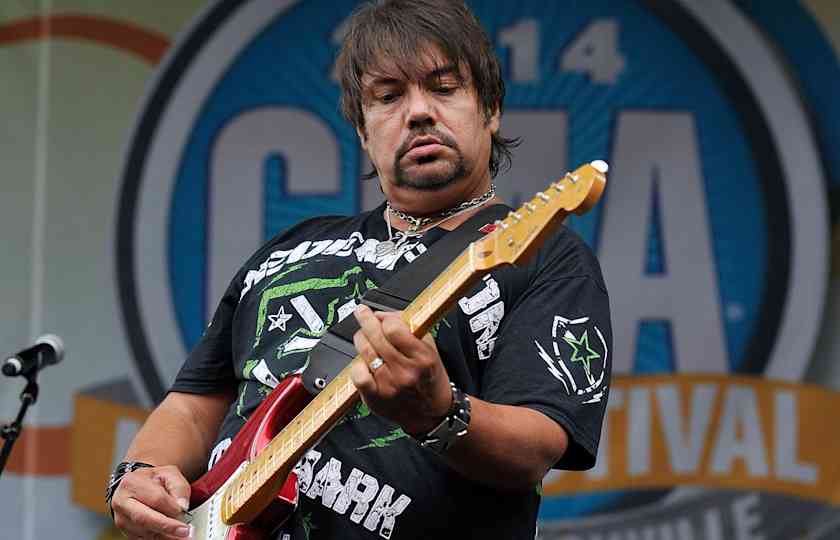 Tickets für Ronnie McDowell, Jeff Bates, and members of the Coral ...