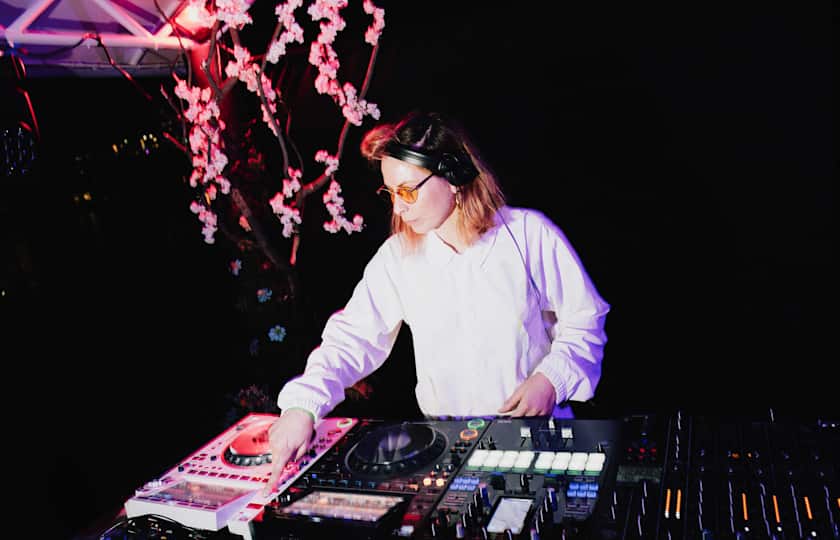 Blond:ish Tickets | Blond:ish Tour and Concert Tickets - viagogo