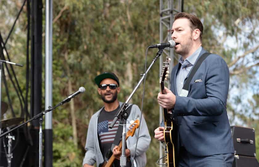 Tickets für PARKING PASSES ONLY The New Mastersounds The Axis Club ...