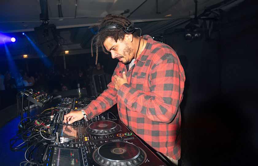 Seth Troxler Tickets | Seth Troxler Tour 2025 and Concert Tickets - viagogo