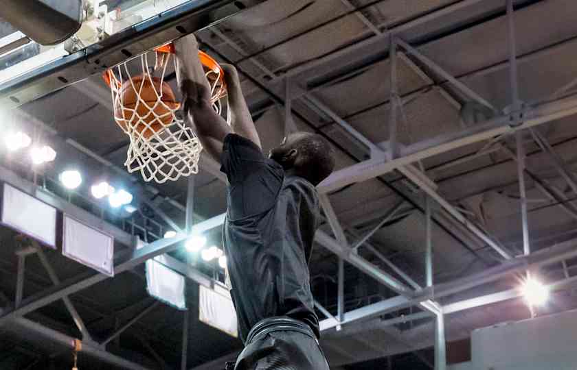 Houston Cougars at UCF Knights Basketball Addition Financial Arena ...