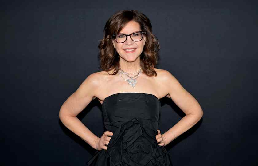 Lisa Loeb Tickets | Lisa Loeb Tour 2025 and Concert Tickets - viagogo