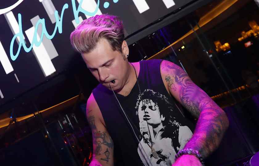 Chris Kirkpatrick of NSYNC with O-Town, BBMAK, Ryan Cabrera and LFO The Greenwich Odeum East ...