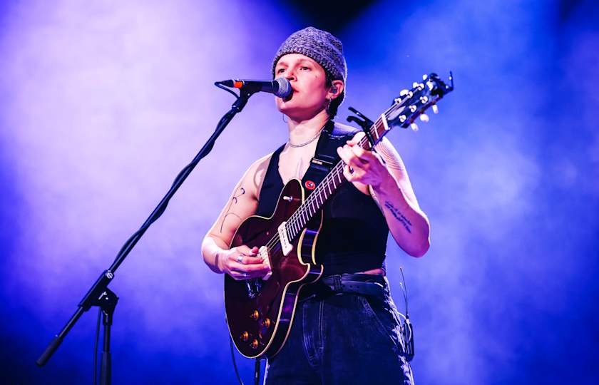 Adrianne Lenker Tickets | Adrianne Lenker Tour and Concert Tickets ...