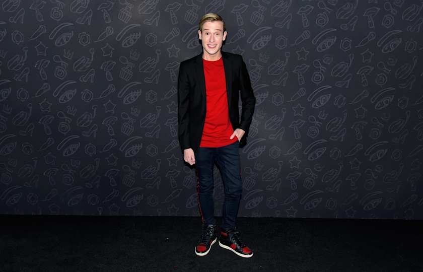 Tyler Henry Tickets | Buy or Sell Tickets for Tyler Henry - viagogo