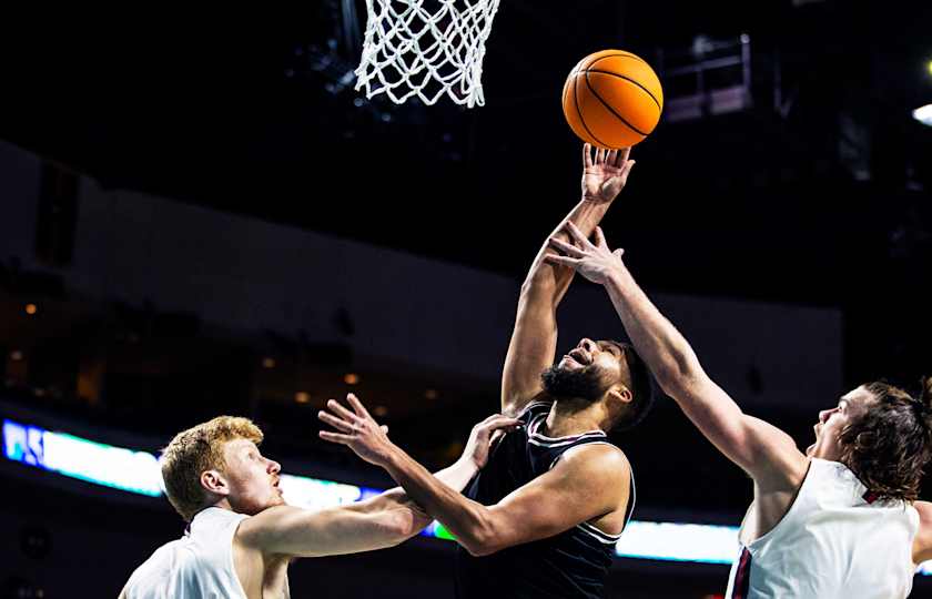 National Invitation Tournament: UAB Blazers at Santa Clara Broncos ...