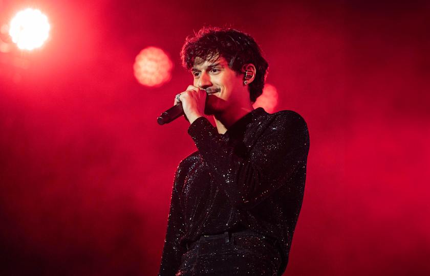 Omar Apollo Tickets | Omar Apollo Tour Dates and Concert Tickets - viagogo