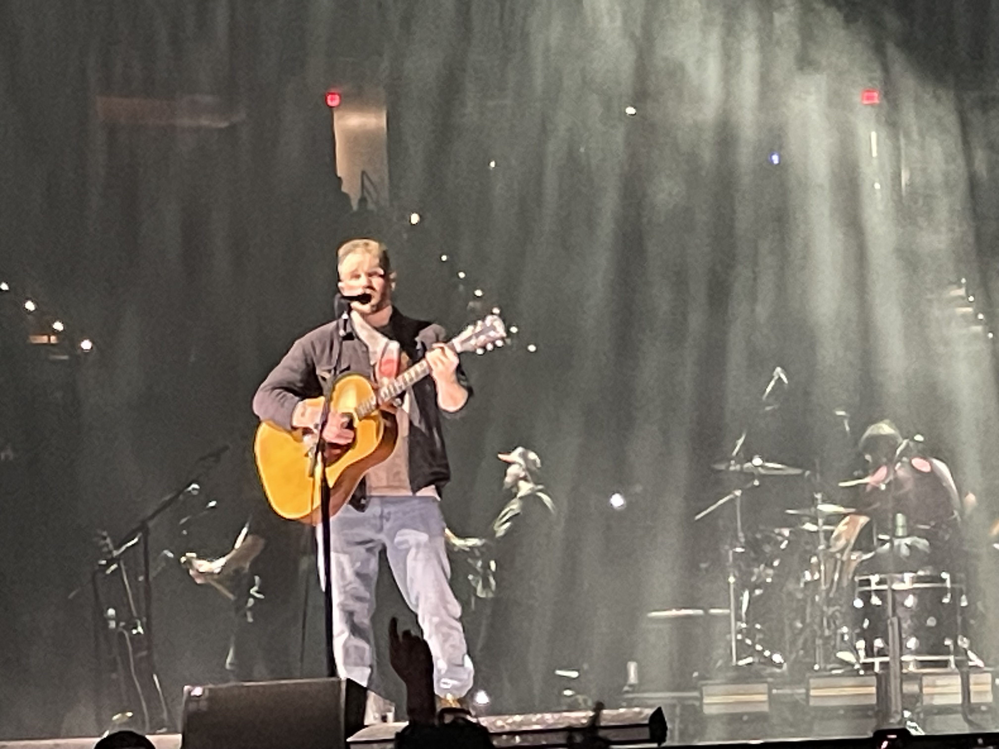 Zach Bryan Tickets | Zach Bryan Concert Tickets and Tour Dates - viagogo